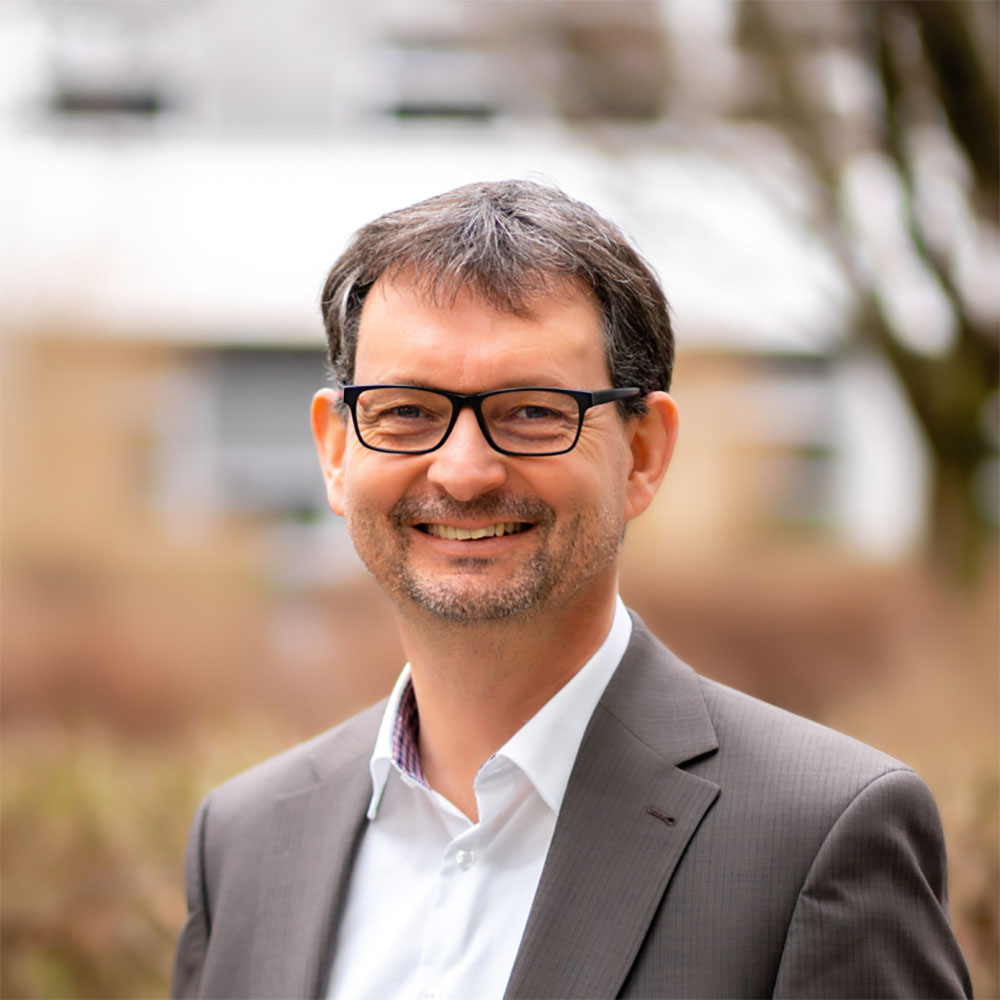 Stefan Fischer • iSYS - Technology for the People